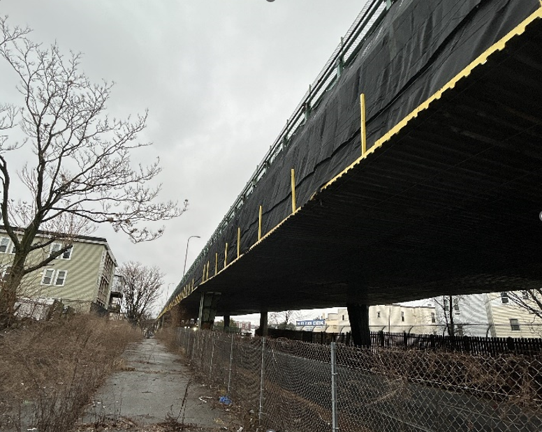 About the Tobin Bridge: Lead paint chips cleanup | Mass.gov